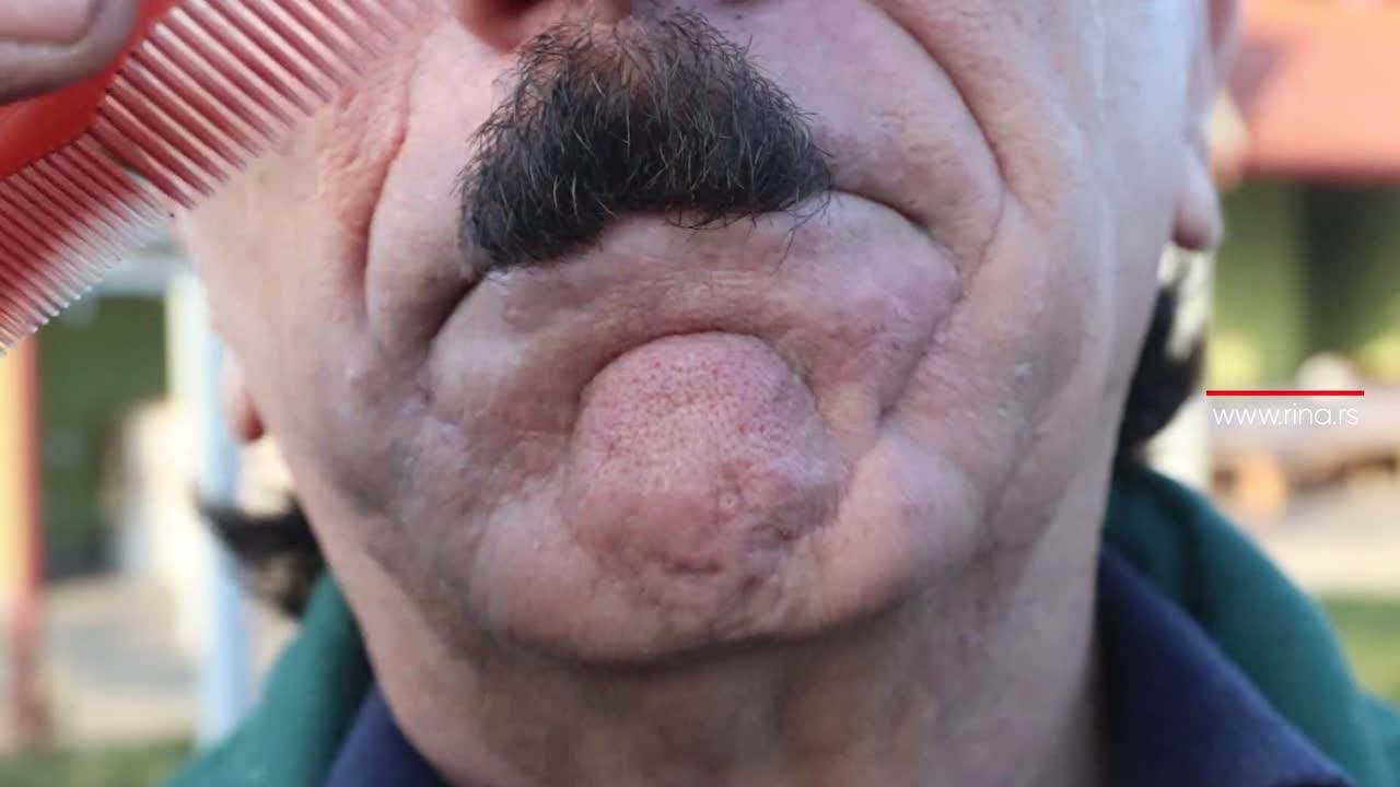 Ovo je pravi Srećko Šojić: svi ga vuku za brkove i pitaju da li su ...